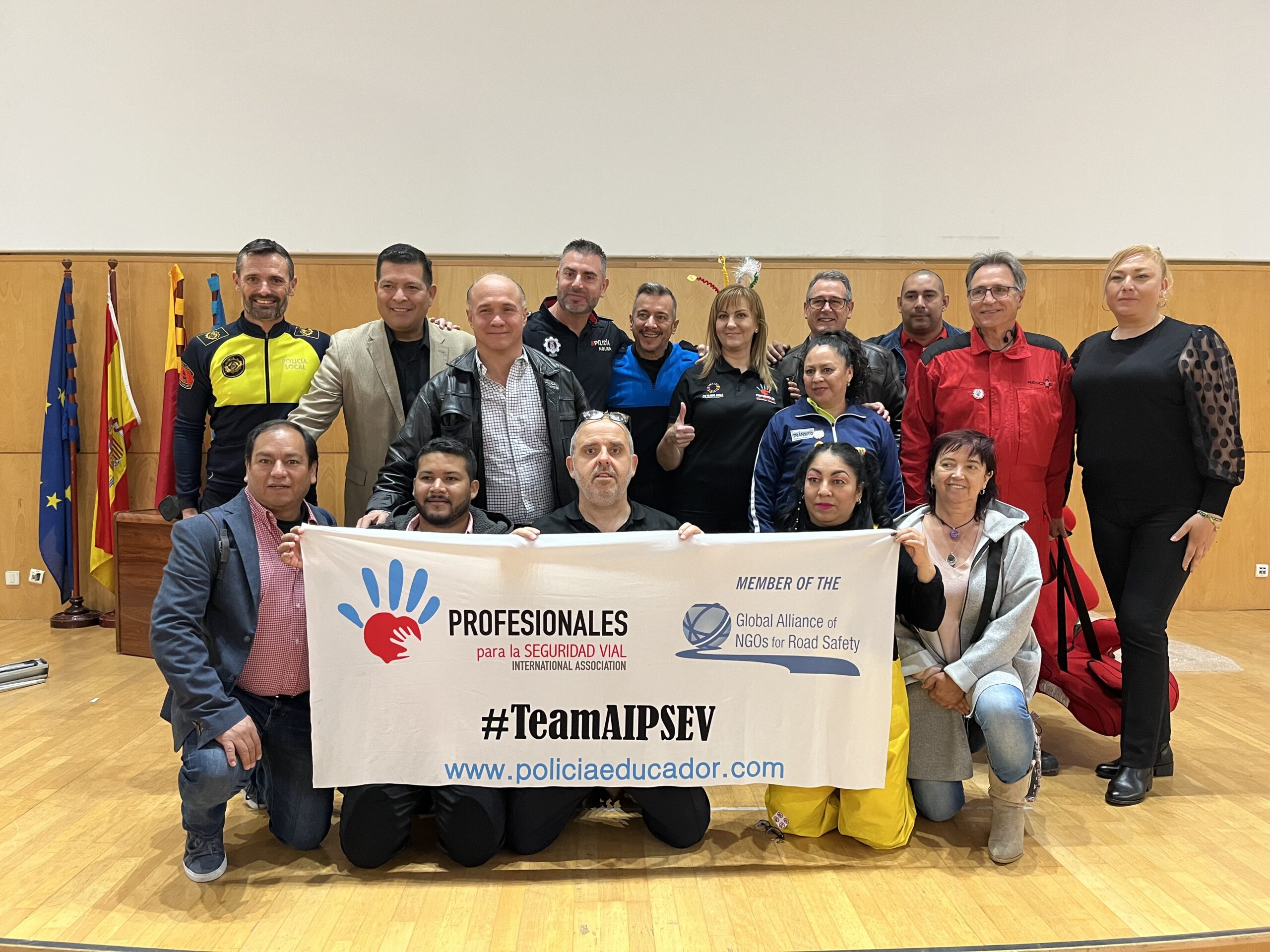 SECOISEVI contó con un musical infantil de Educación Vial - POLICÍA ...